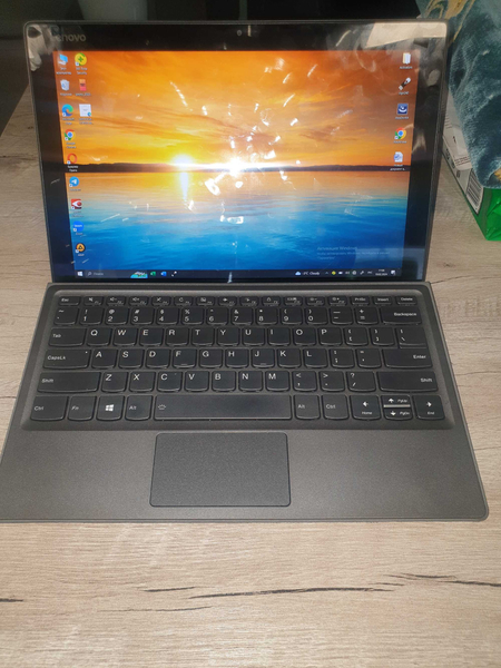 Lenovo hamda planshet
