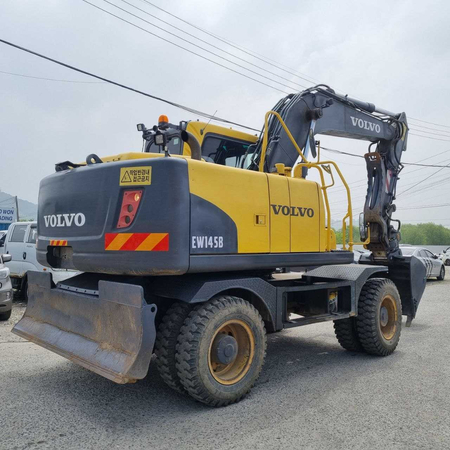 Excavator Volvo | EW145B
360gr adabter