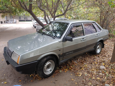 Prodam Vaz 21099
