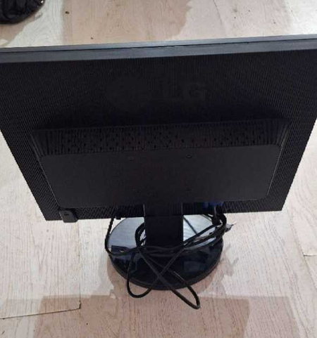 OLG 19 monitor sotiladi