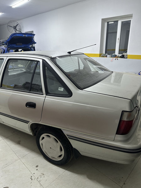 Daewoo nexia 1 donc