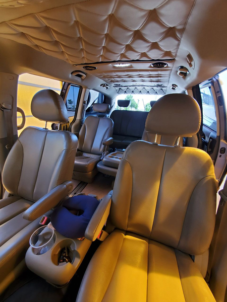 Kia Carnival taksi