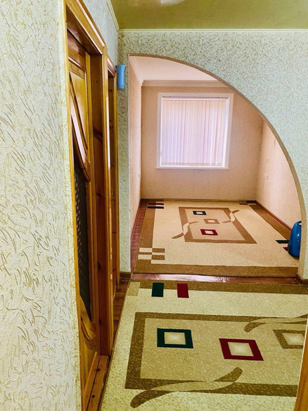 Продается 4 комнатная квартира площадью 82 кв.м. По ул. Шота Руставели