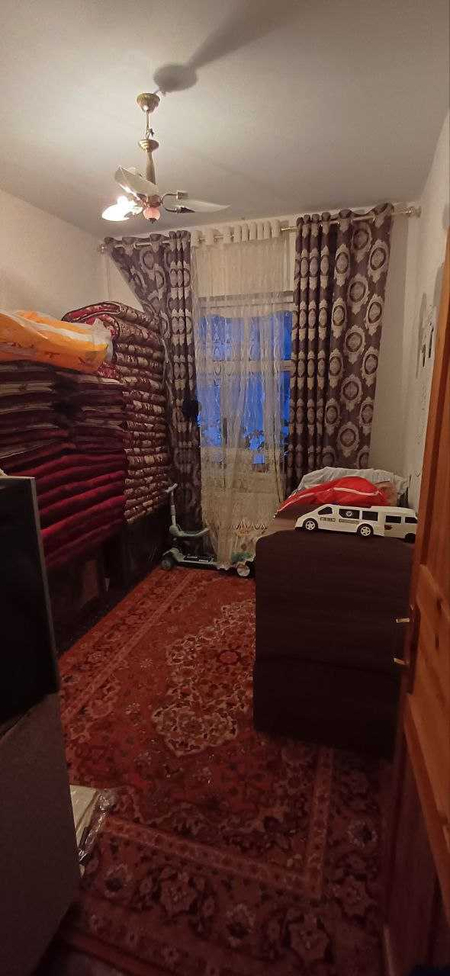 ANGRENDA  srochna kvartira sotiladi