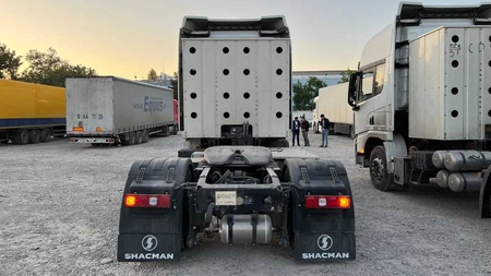 Tygach Shacman X5000 Podushka