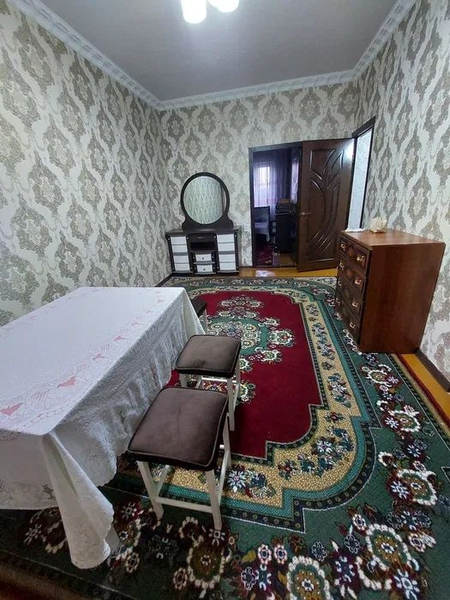 Квартира на Куйлюкн  2в3/4/4  с мебелью техникой ремонт хороший