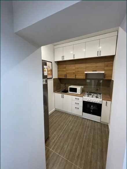 Чиланзар 3кв  3/3/4 Балкон1,5*3м² Общ пл 60м²
