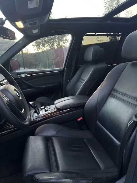 BMW X5i в идеальном состоянии