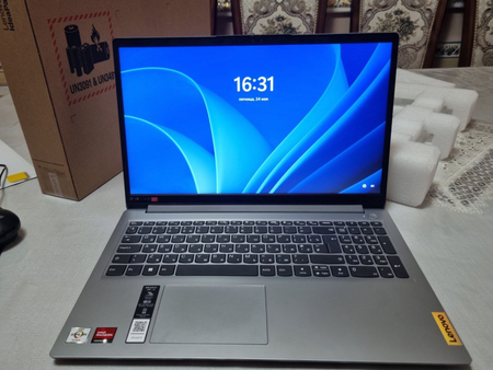 Lenovo Ideapad 1