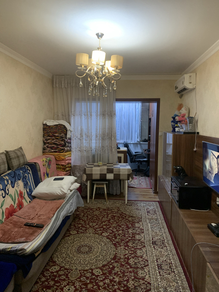 Продается квартира 40 лет 3в4 ком