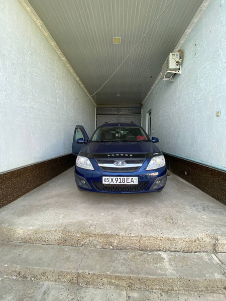 Lada Largus 2014yil
