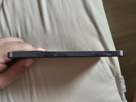 Продам vivo v25 в хорошем состоянии