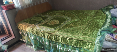 Покрывало очень красивое, новое