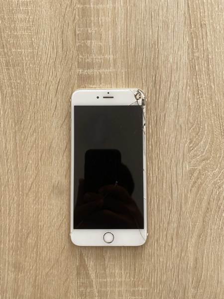 iPhone 6s pilus sroshniy sotiladi
