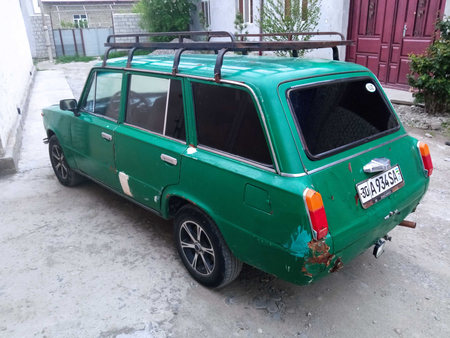 Сотилади Жигули ВАЗ 2102