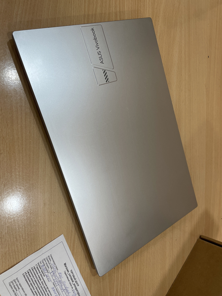 Asus VivoBook (i3-13th gen)
