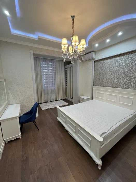 Срочно продается квартира в центре метро Ойбек Габус