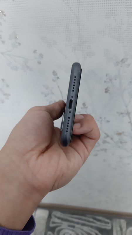 iPhone 11 ( 128gb )