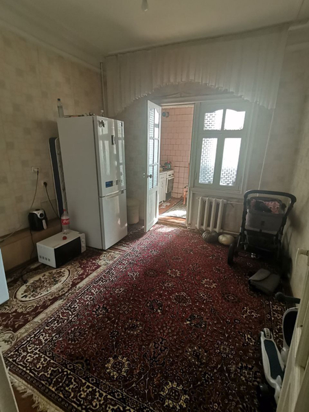 Сергели 8, продаётся квартира 4/5/9, балкон 2×6, площадь 96 м²