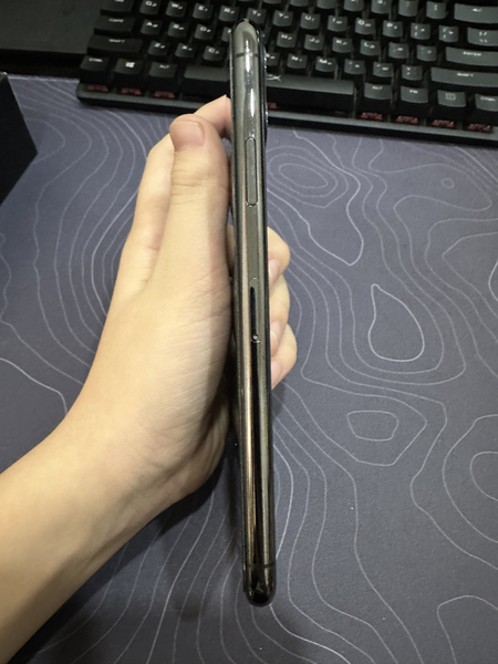 Продам IPhone 11 Pro Max