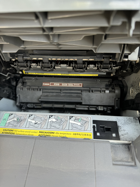 canon mf4018 в хорошем состояние