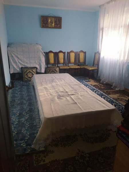 Уй сотилади олмалик