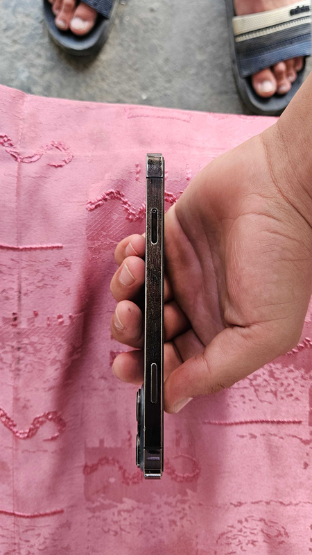 IPhone Xr 14 Pro Korpusda