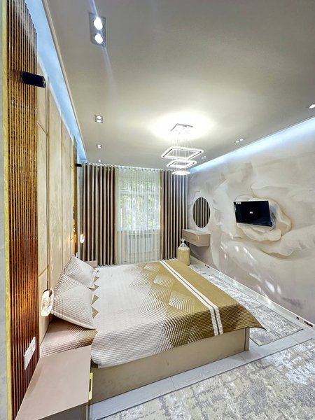 .Продам 3х4комнатную 3этаж 63м2 раздельный евроремонт мебельтехника95$
