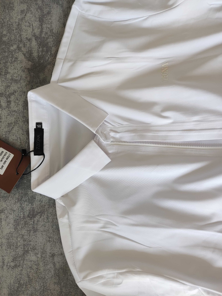 Рубашка zegna 3xl 52 на рост:176см белоснежный цвет рубашка на молнии