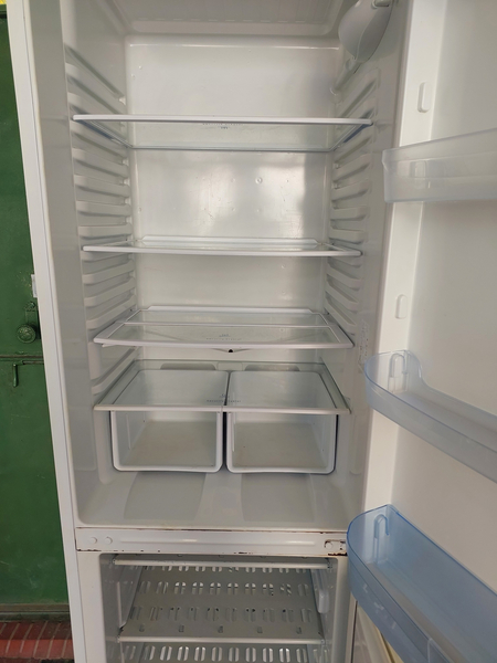 Indesit Халадилник 2 маторлик