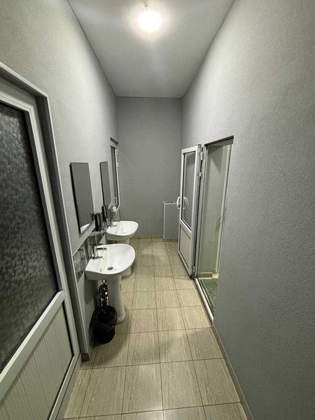 hostel kunlik qulay narxlarda dombrabodta