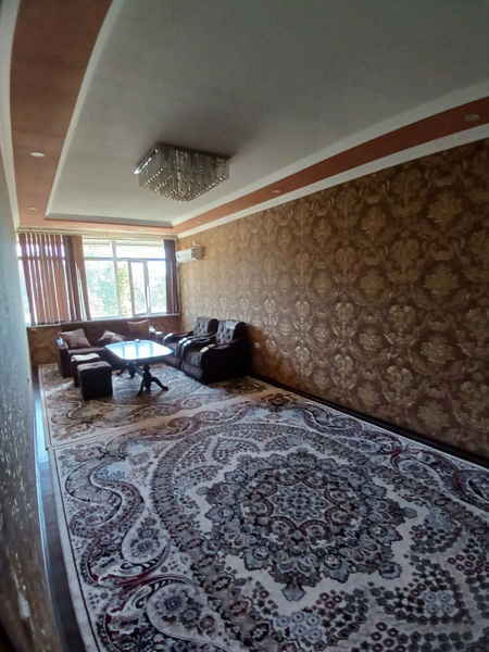 Продается 3 ком. Квартира площадью 90 кв.м. На 3 этаже
