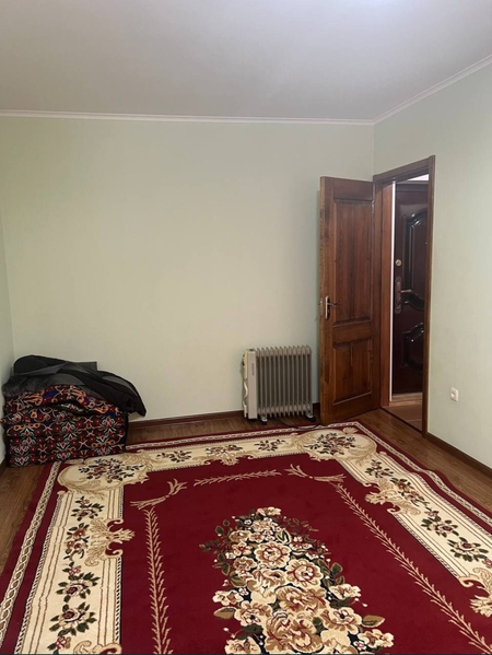 Срочно сдаётся в аренду 1 комнатная квартира на 1 этаже 4этажного дома