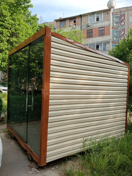 Butka sotiladi o’lchami 2 x 3 m