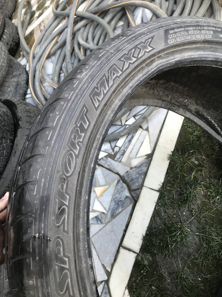 285/35/21 dunlop sp sport
