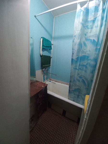 YAKKASAROYDA 1 XONA 2 XONA Qilingan Kvartira SROCHNIY Ijaraga Beriladi
