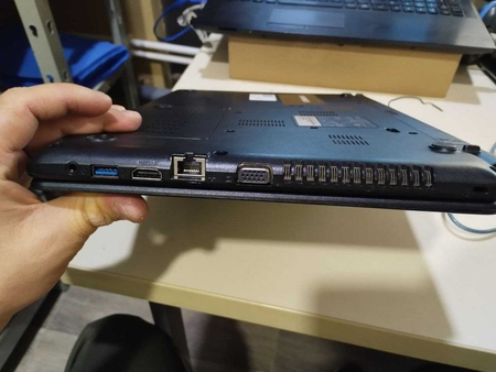 Ноутбук ACER Aspire 3 неисправный на запчасти