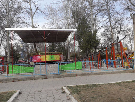 Аттракцион сотилади.Келиштириб берамиз.