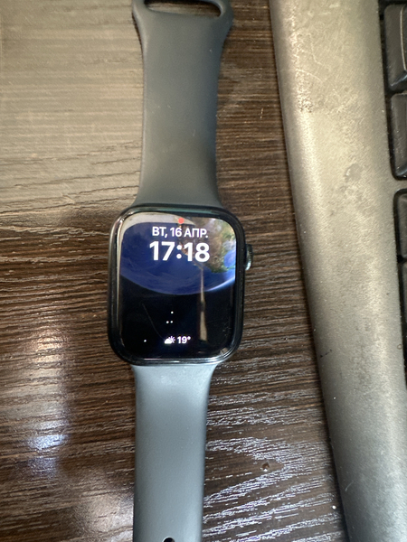 Apple iWatch pachty yengMidngiht alyuminum