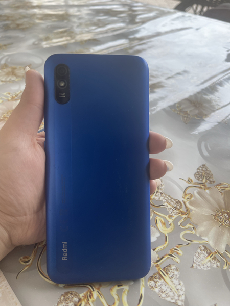 Xiaomi Redmi 9a rangi kok holati yaxshi