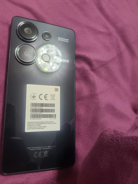 Redmi 13 pro 12/512 yengi