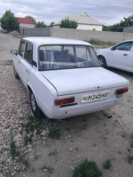ВАЗ 21011 сотилади