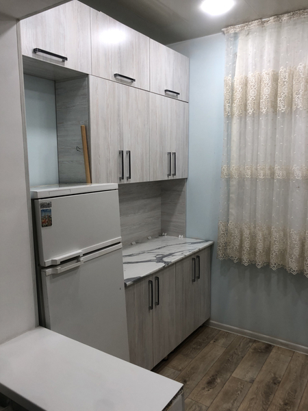 Срочно Продаётся 2/5/5. Возможен торг