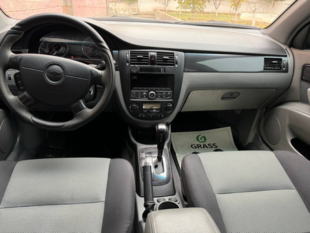 Chevrolet gentra qora