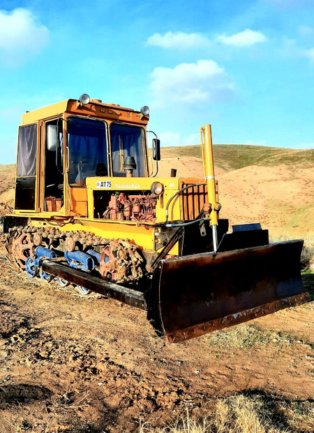 Traktor TD 75 sotiladi