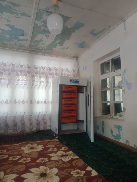 Инкубатор 525 талик янги