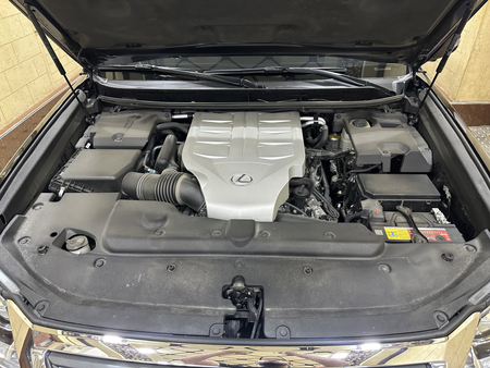 Lexsus GX460 qora tozza