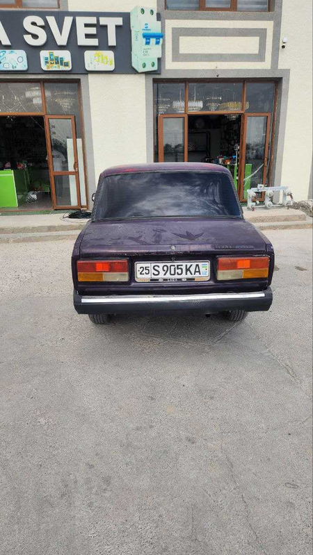 vaz 2107 sotiladi xolati yaxshi. srochna sotiladi.