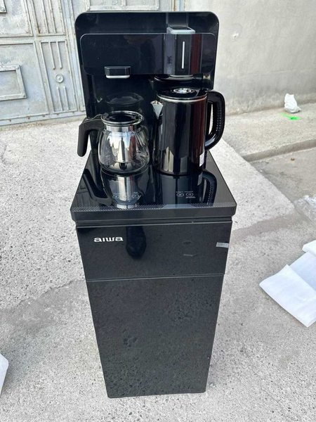 Кулер для воды с чайным столиком TeaBar
