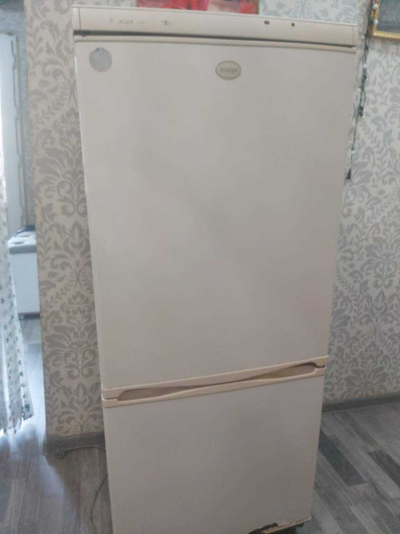 Продам холодильник